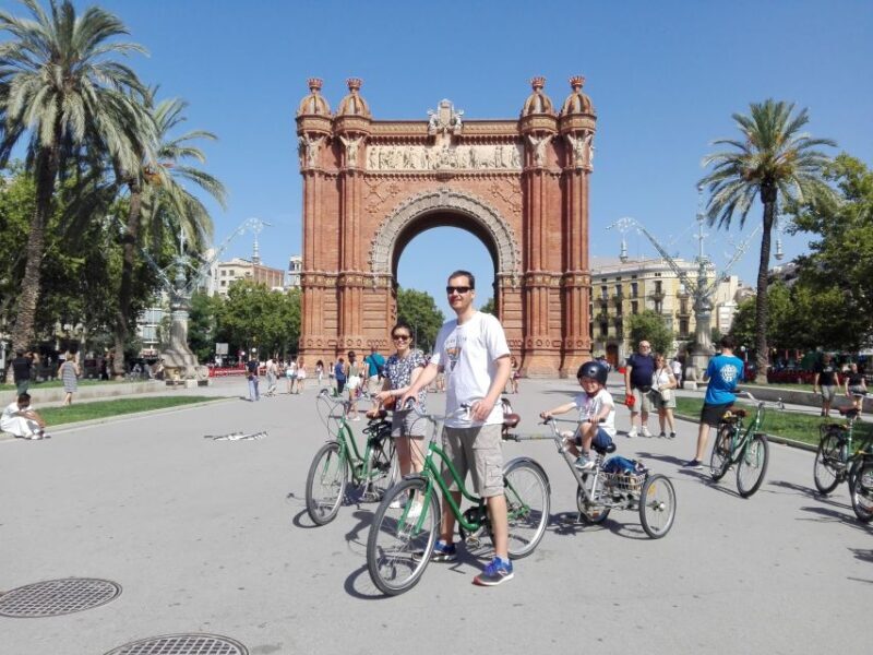 Barcelona: Bike Tour for Families