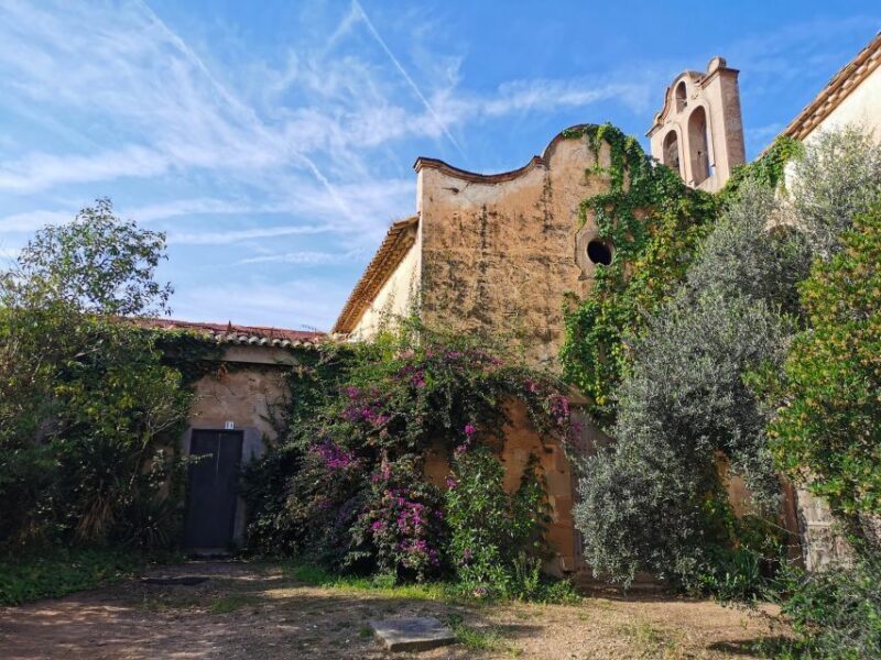 Barcelona: Full-Day Private Tour of Gaudi's Lesser-Known Art