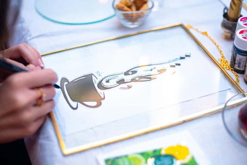 Istanbul: Traditional Calligraphy on Glass Painting Workshop